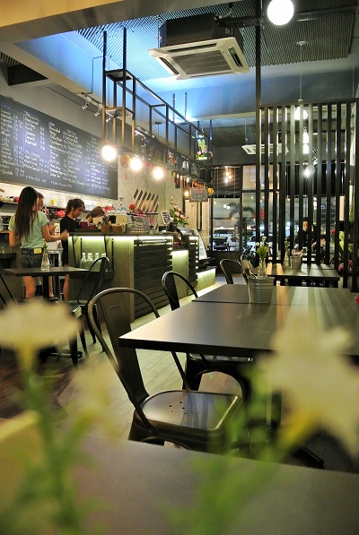 Newly opened Elenour Café at Bandar Botanic Klang - Let's Roll With Carol