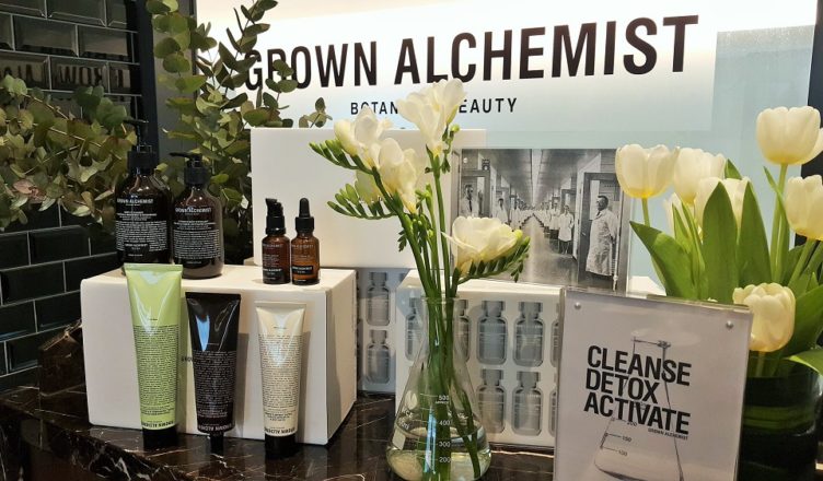 Natural Beauty With Grown Alchemist - Let's Roll With Carol